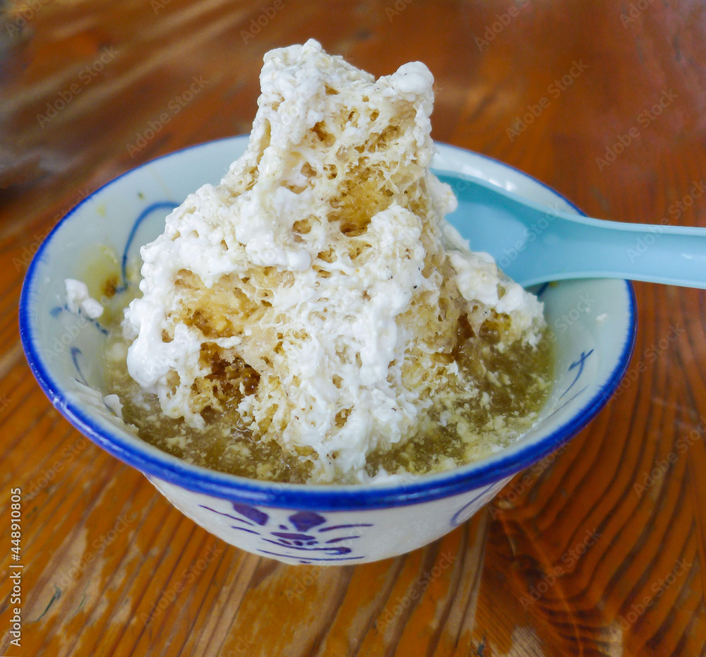 Light lunch at a Nyonya eatery. Nasi Lemak and Nyonya Curry Noodle Soup ...