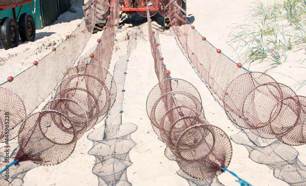 Fischernetze am Strand auf der Insel Usedom an der Ostsee Stock Photo ...