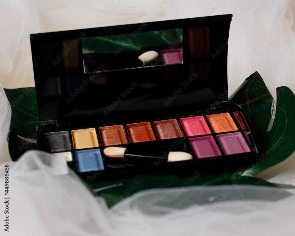 Makeup tools to make your face look more beautiful and charming ...