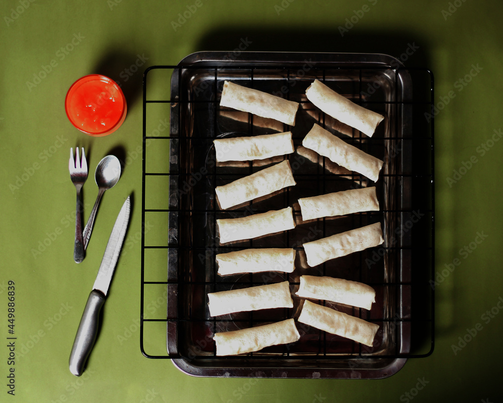 Lumpia is a typical Semarang cake. The spring roll cake is not fried ...