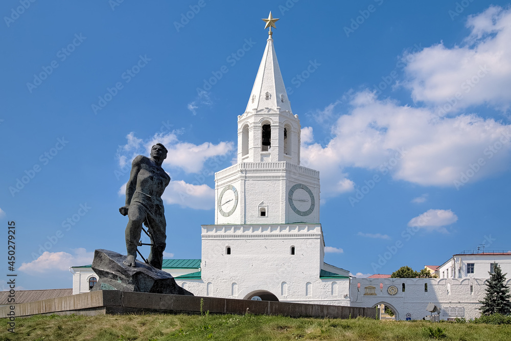 Kazan, Russia. Monument to the Soviet Tatar poet and resistance fighter ...