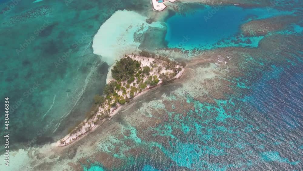 Aerial view of beautiful bay islands of Utila, Water cay, Utila cay ...