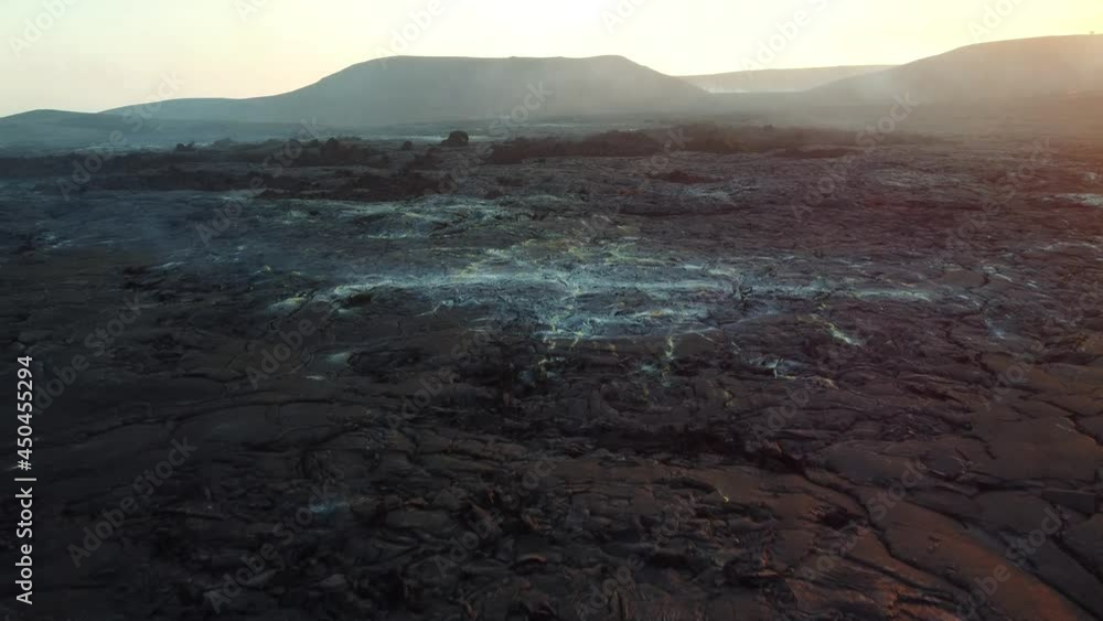 Incredible aerial of the dramatic volcanic eruption of the ...