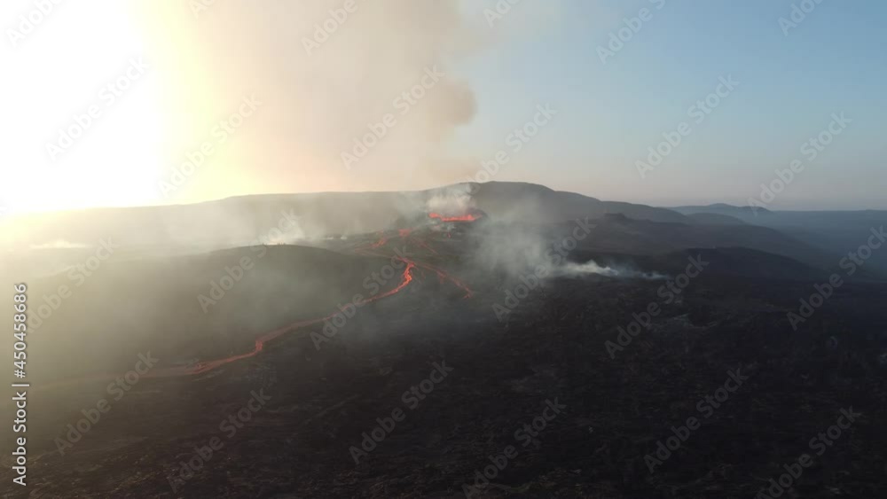 Incredible aerial of the dramatic volcanic eruption of the ...