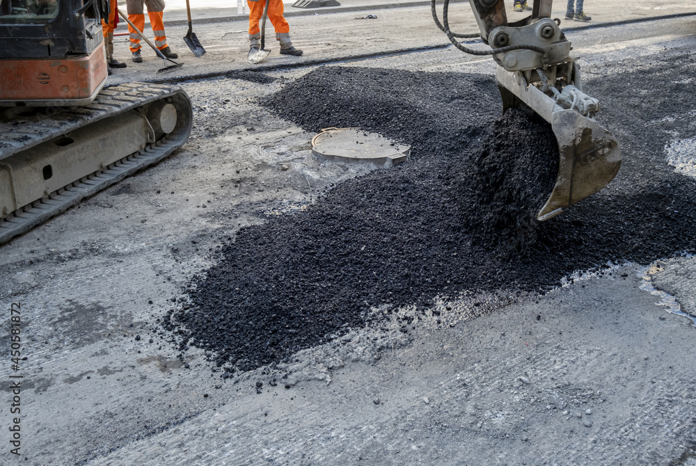 Paving the road over a bridge with porous asphalt for traffic noise ...