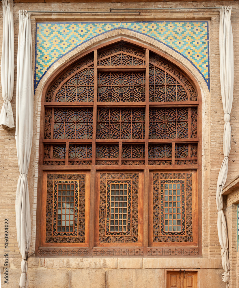 Intricate islamic wood crafted door design, Islamic design carved on ...