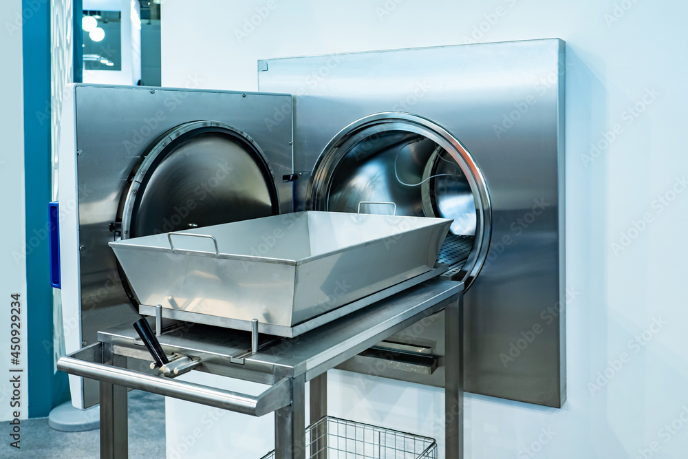 Open laboratory autoclave. Laboratory autoclave for sterilizing ...