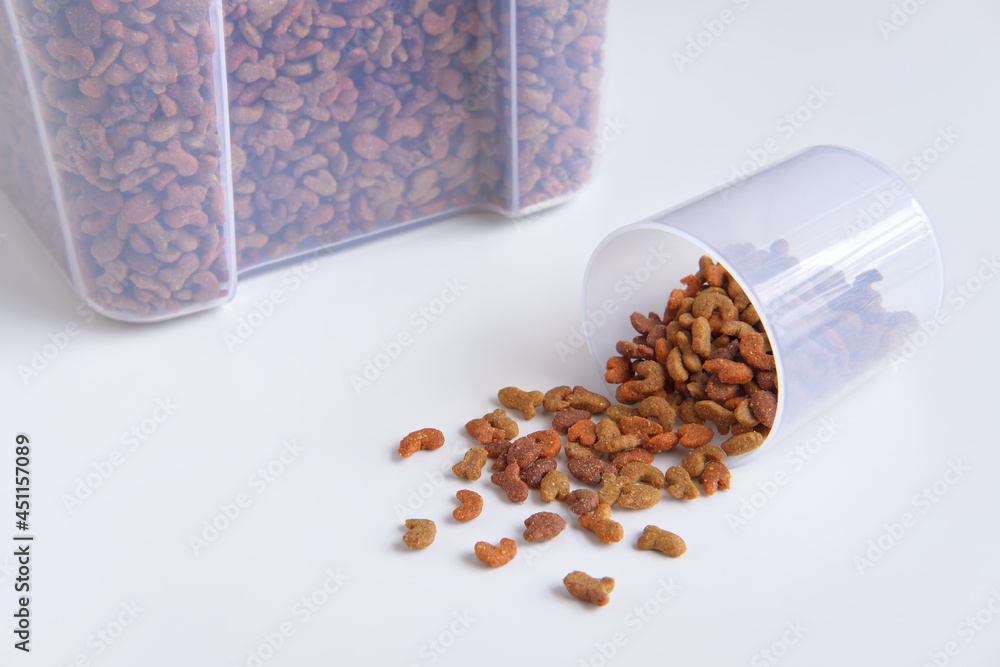 Animal feed, Ready to eat pellets food multi nutrients for cat and dogs ...