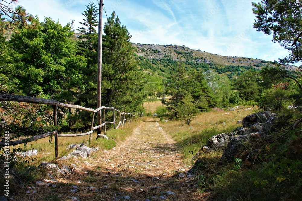 sentier voie romaine plateau de Caussols Stock Photo | Adobe Stock
