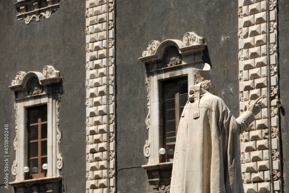 The statue from behind of St. James the Confessor at the entrance of ...