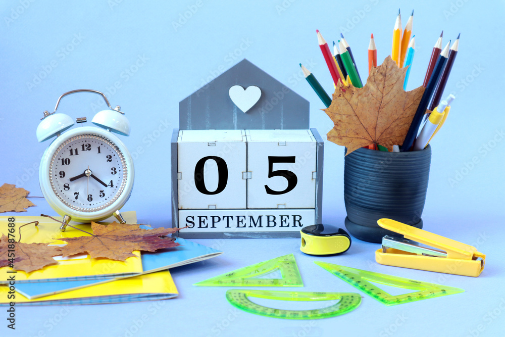 Calendar for September 5 : the name of the month of September in ...