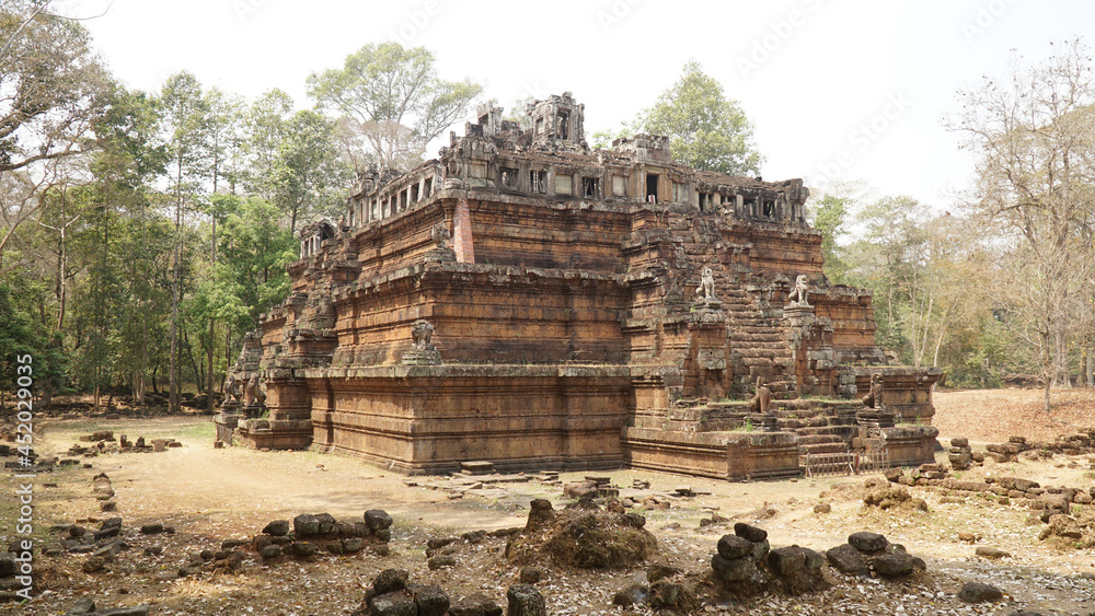 Angkor Thom ancient temples from the Khmer Empire at the Angkor Wat ...