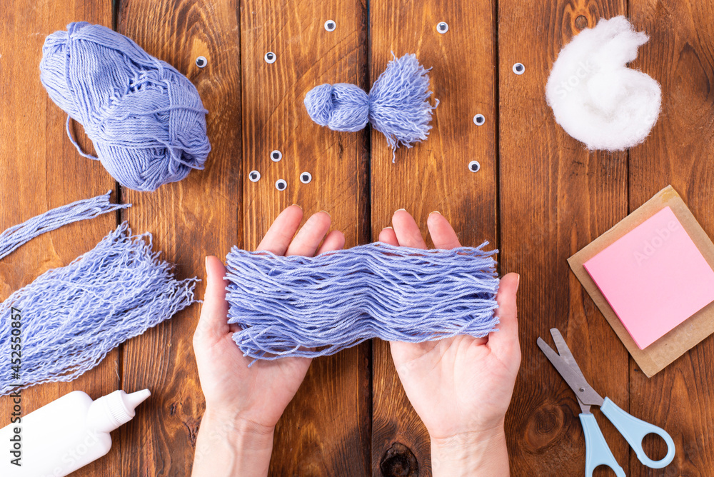 How to make a cute thread bird for decoration. Children's art project ...