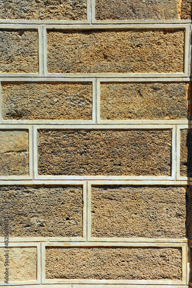 Foto Stock Aparejo de sillares de piedra ostionera, material de ...