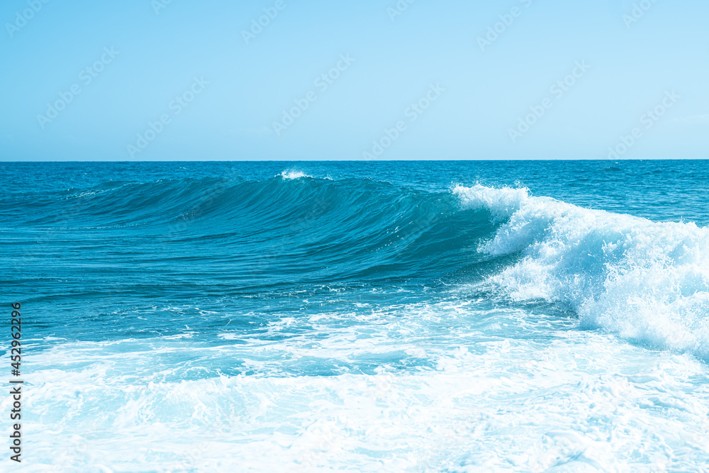 Wellen an Atlantikküste Stock Photo | Adobe Stock