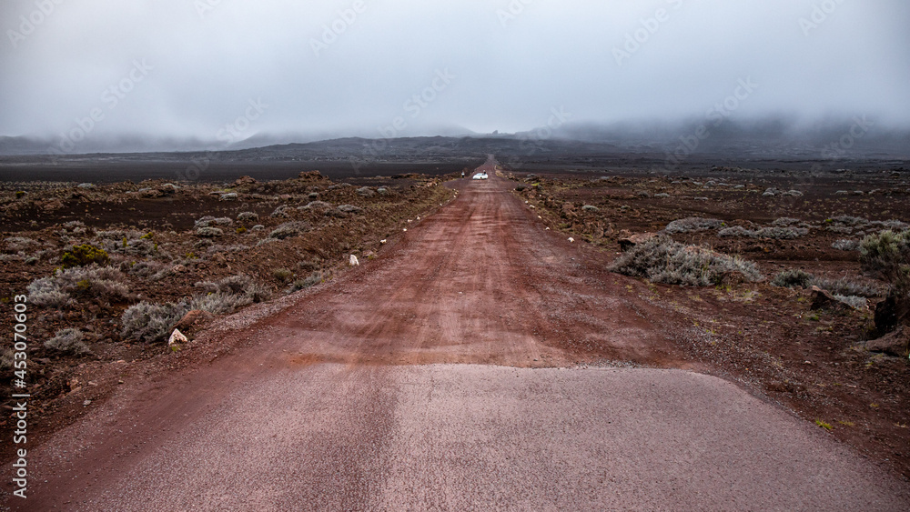 La fin de la route, le début du chemin. Stock Photo | Adobe Stock