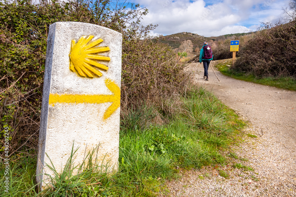 Stone Post Way Mark with Scallop Shell and Yellow Arrow and Pilgrim ...