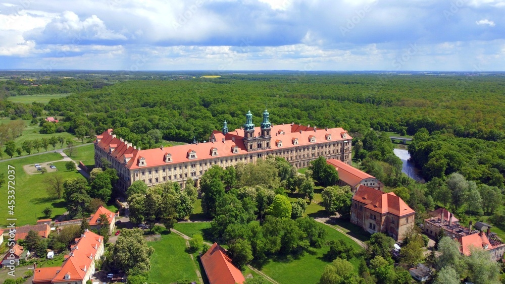 zespol klasztorny w Lubiazu na Dolnym Slasku, najwieksze opactwo ...
