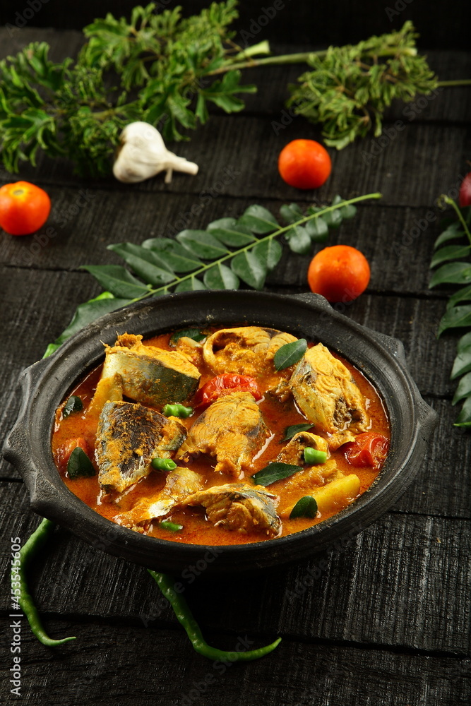 Kerala food recipes, delicious mango, coc0oinut milk creamy fish curry ...