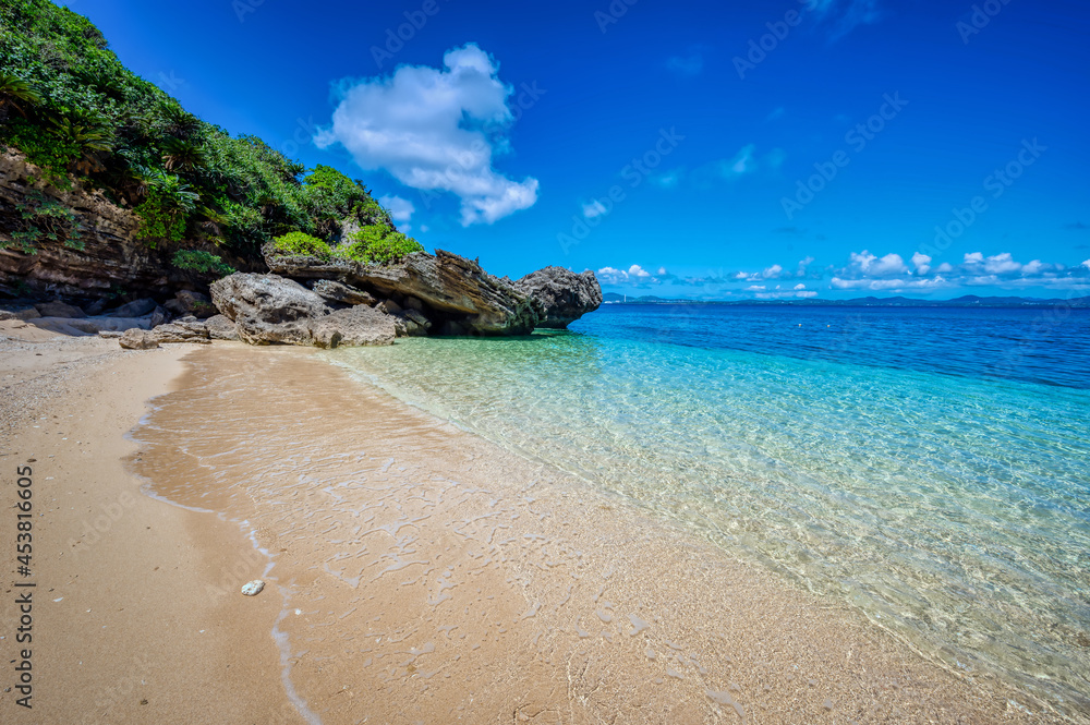 Kodomari Beach, a pristine beach on Ikei Island, just of the main ...
