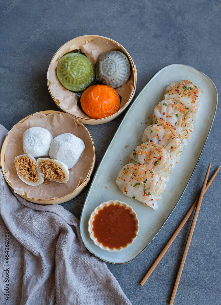 Typical Malaysian Chinese street food. Steamed Yam Ben Dumplings aka ...