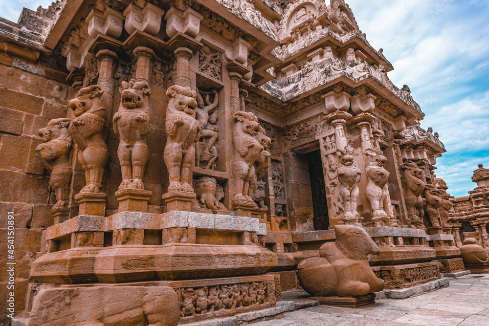 Beautiful Pallava architecture and exclusive sculptures at The ...