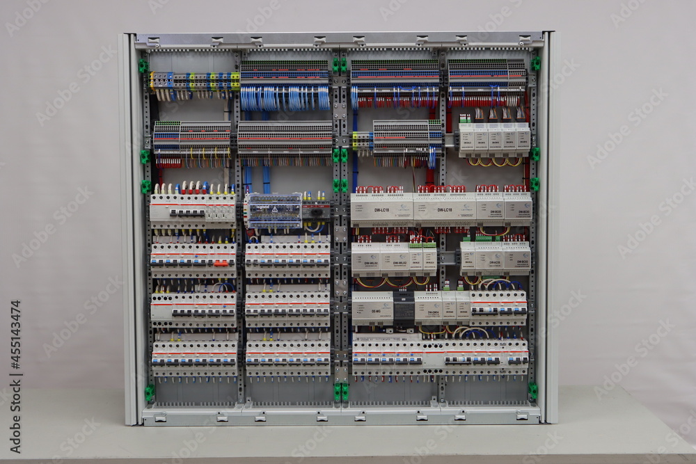 Automation For Lighting Control Dimming Leak Localization Control Of Thermal Heads In An