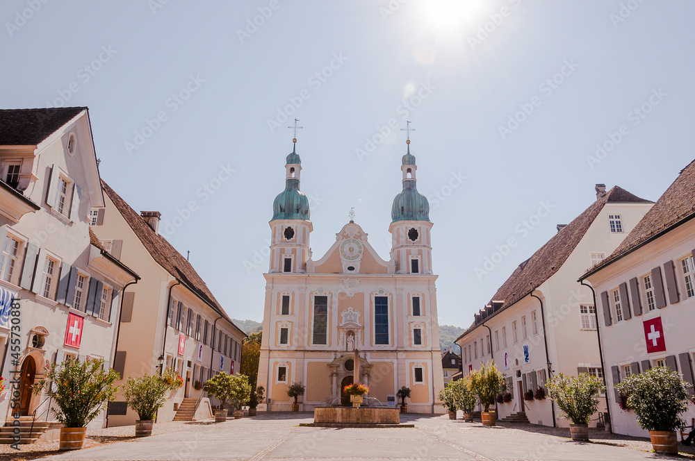Arlesheim, Dom, Arlesheimer Dom, Domplatz, Kirche, Brunnen, historische ...