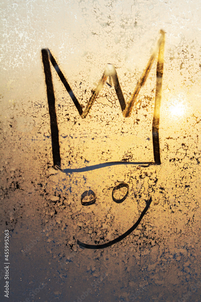 crown and smile icon king symbol, imitation of a king smile, golden ...