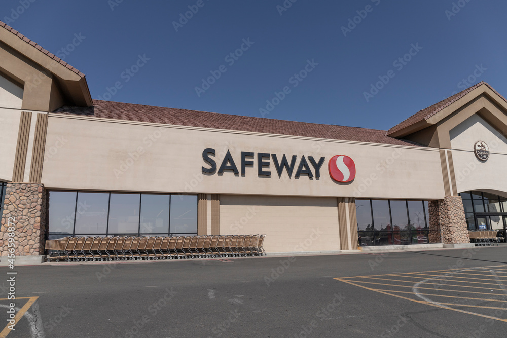 Safeway grocery store. Safeway supermarkets are a subsidiary of ...
