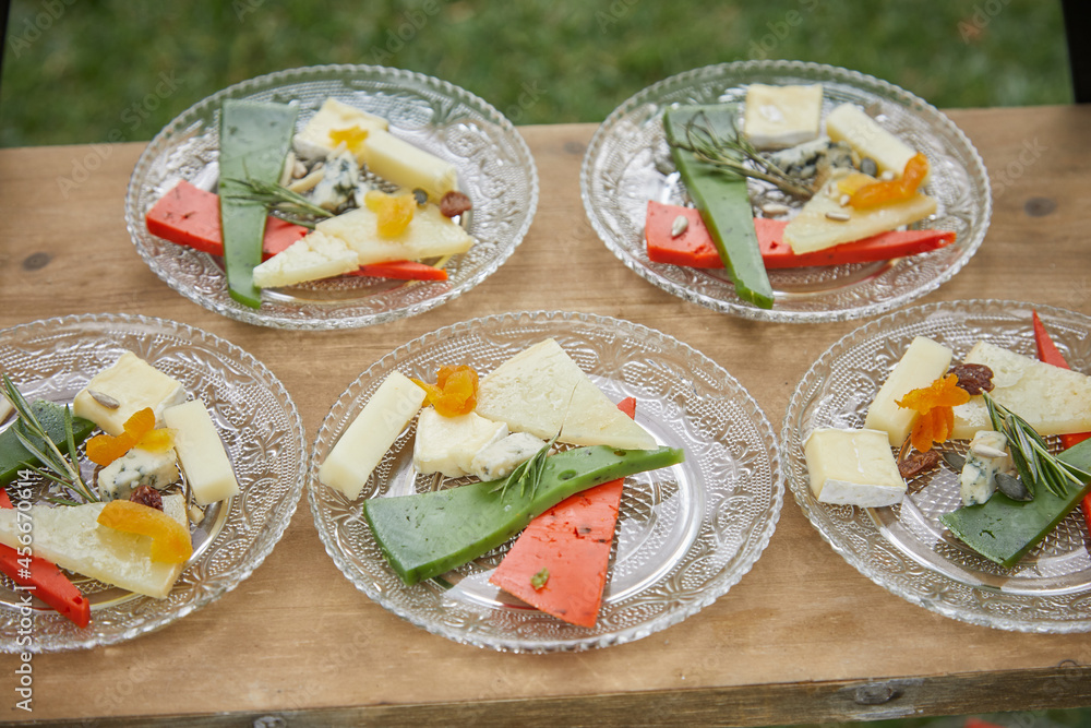 tabla de quesos variados Stock Photo | Adobe Stock