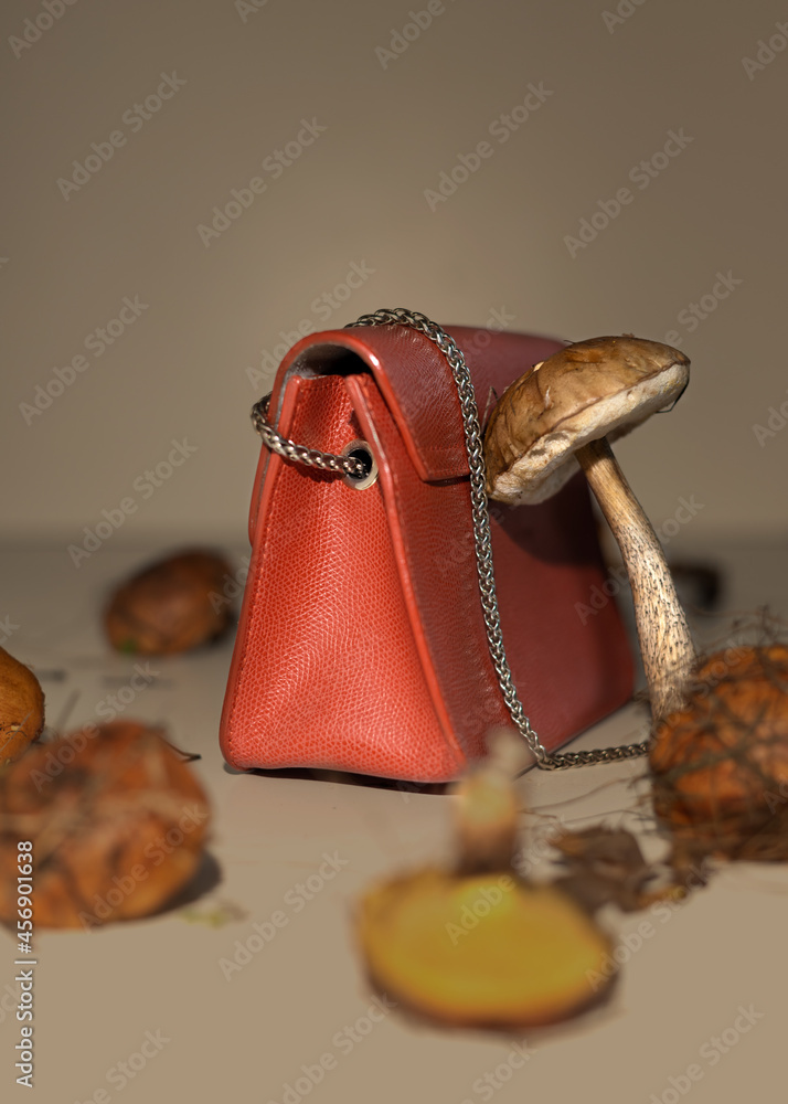 Mycelium leather bags are eco-friendly alternative to leather. Made ...
