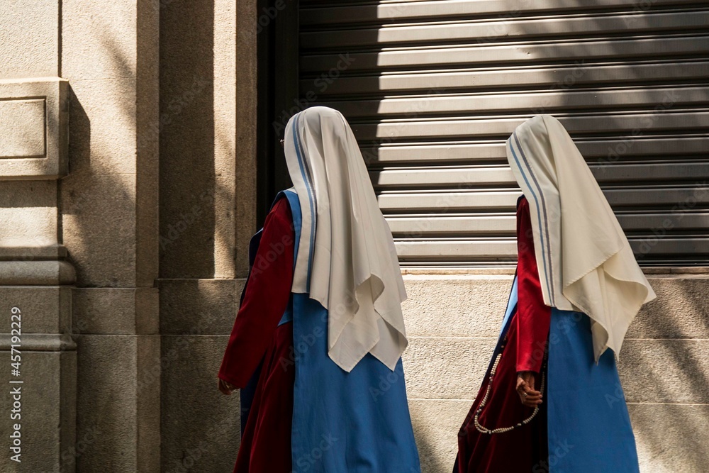 Freiras andam no centro de São Paulo, Brasil. Stock Photo | Adobe Stock