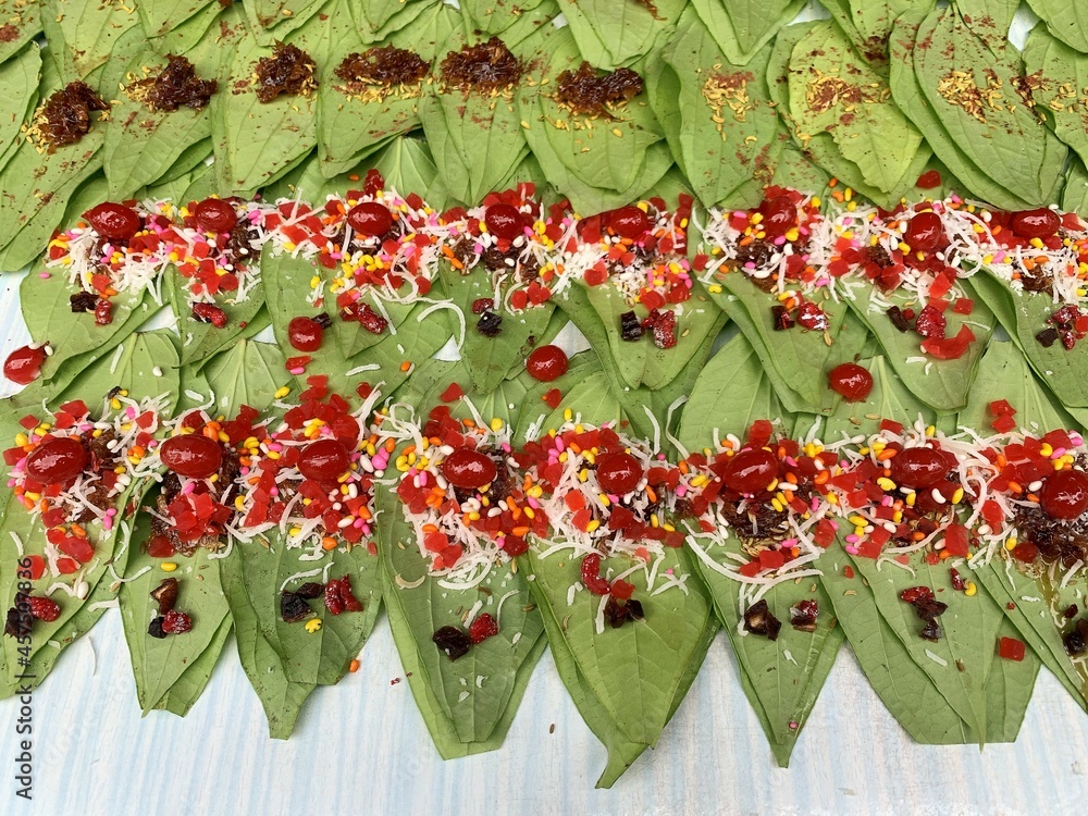 Stockfoto banarasi pan, betel nut for sale.Paan, meaning leaf, is a ...
