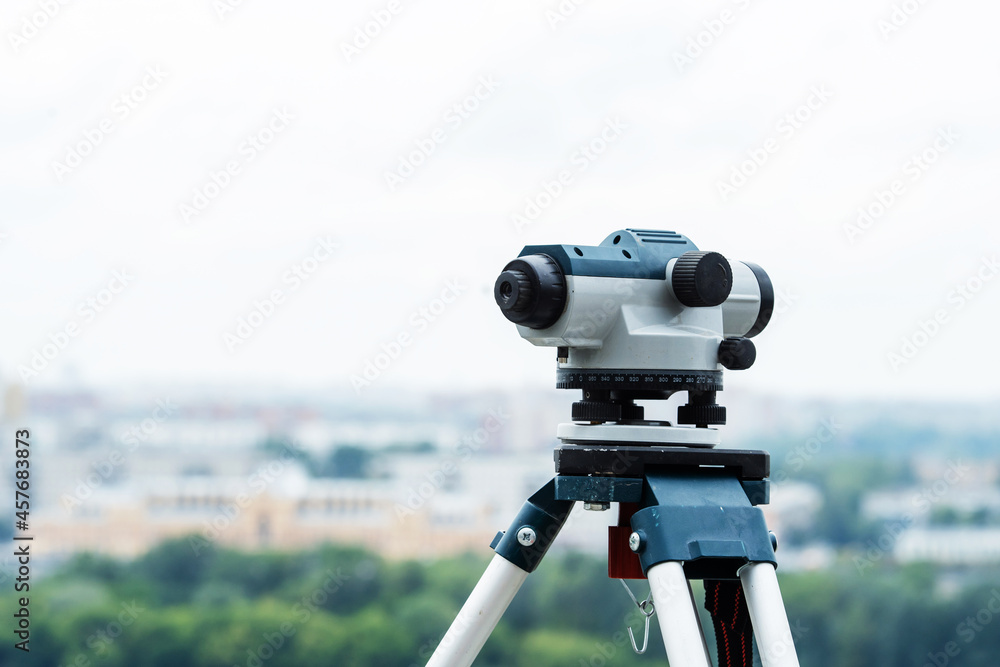 Optical level with direct visor. A tool for carrying out geodetic work ...