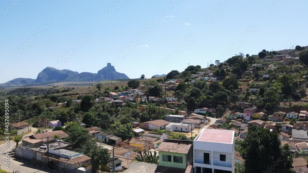 Video „Visão aérea Itamaraju no sul da Baiha. Pequena cidade do ...