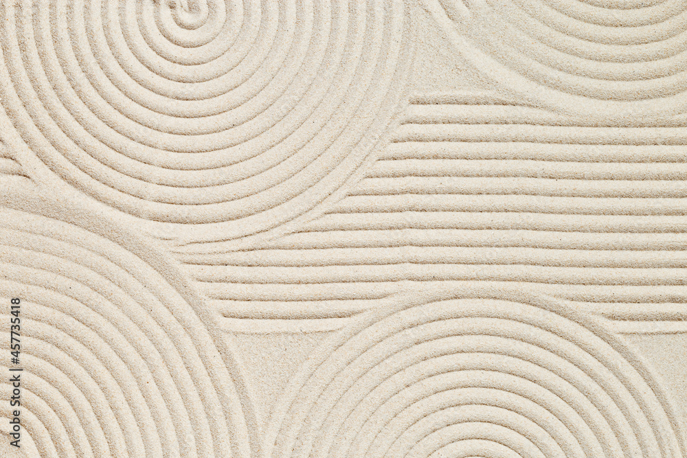 Pattern in Japanese Zen Garden with concentric circles on sand for ...