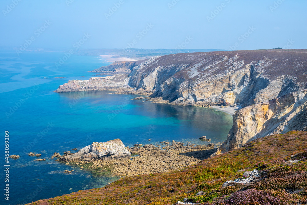 Paysage magnifique de Presqu'île de Crozon. Finistère, Bretagne, France ...