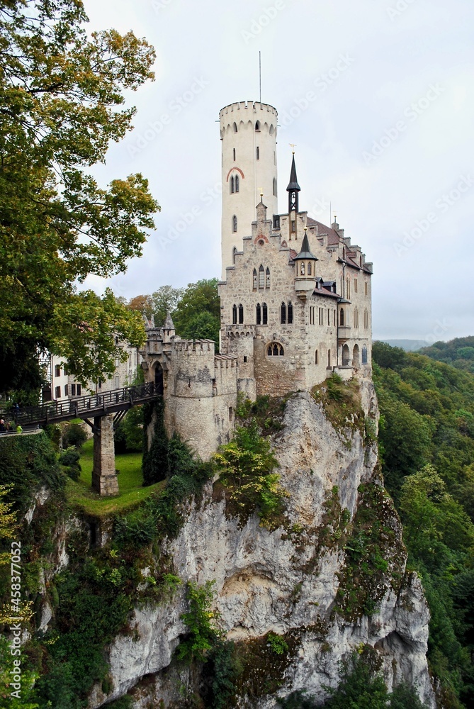 Schloss Lichtenstein (Lichtenstein Castle), Lichtenstein, Germany ...