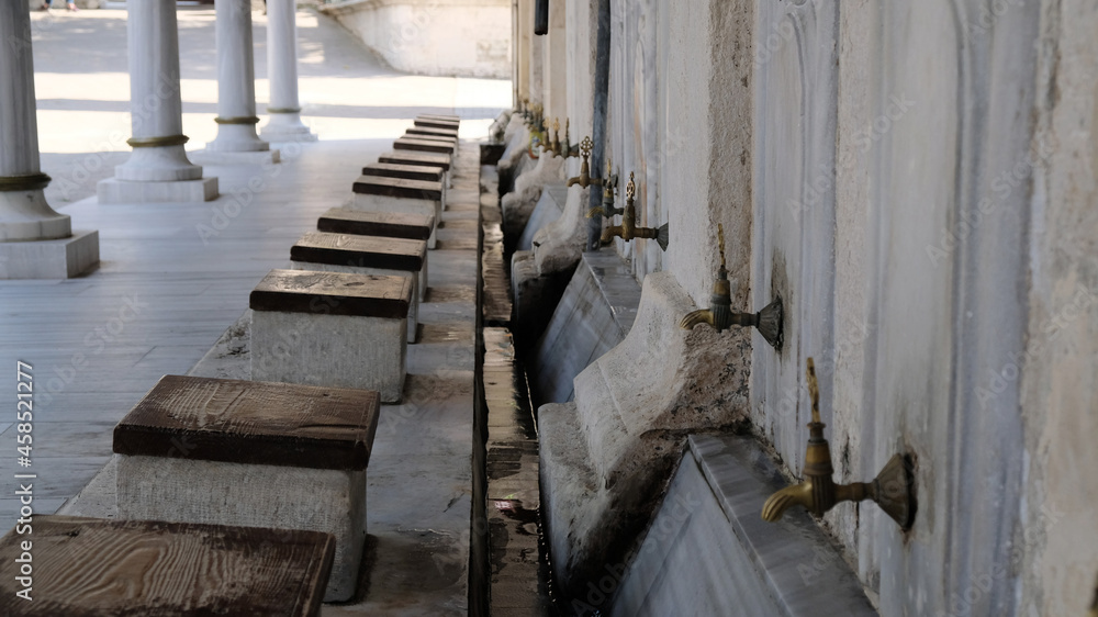 Stockfoto Ablution or wudhu station at mosque in Istanbul, Turkey ...