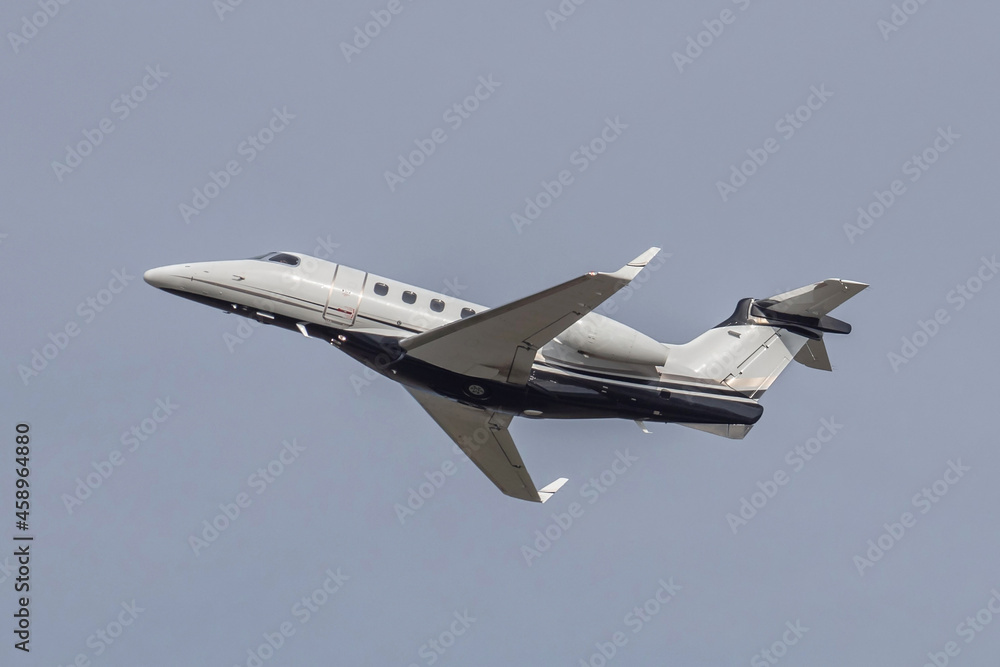Side view of white twin-engined cantilever monoplane with low ...