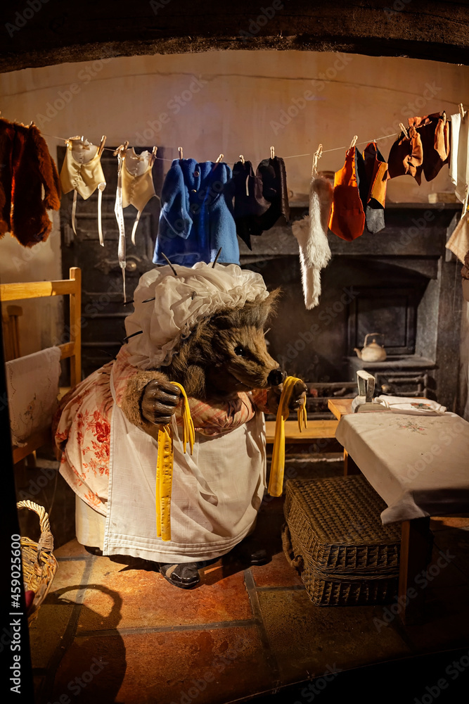 Beautiful models of characters from the books of Beatrix Potter inside ...