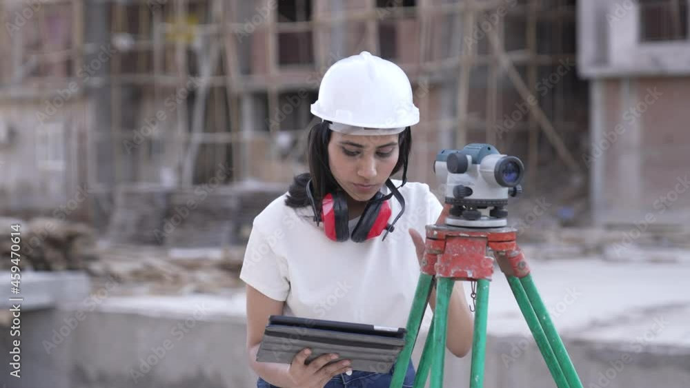 Construction female Worker Using Theodolite Surveying Optical ...