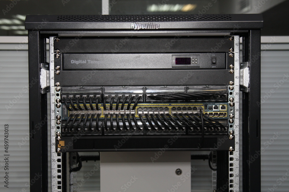 Connecting Cisco switches via patch panels using patch cords in a low ...