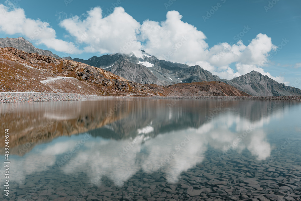 Bergsee in den Alpen Stock Photo | Adobe Stock