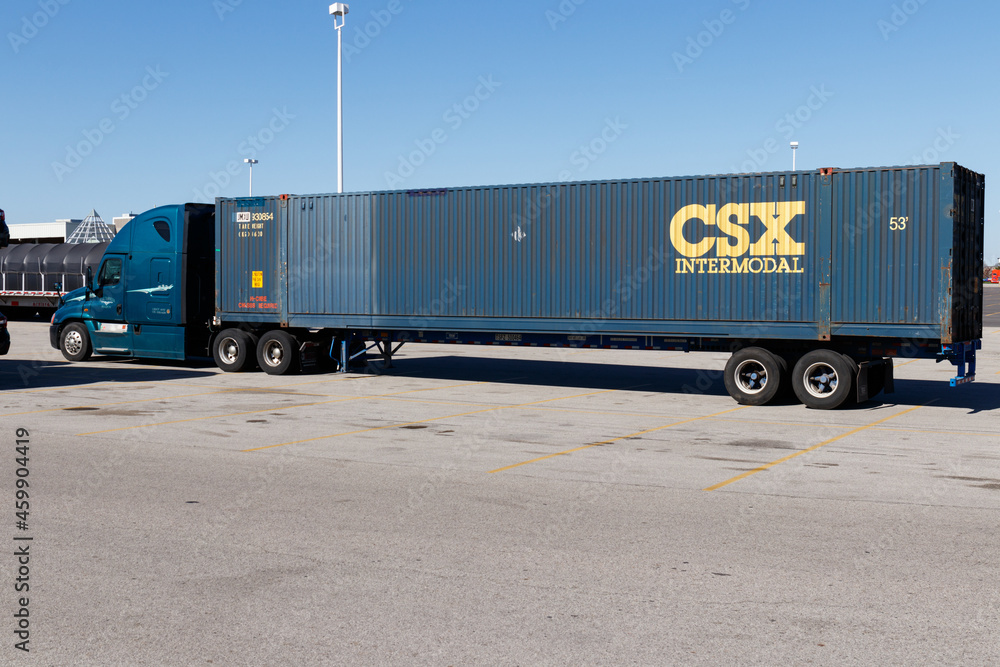 CSX Intermodal Truck. CSX Intermodal utilizes two modes of delivery transportation, namely rail ...