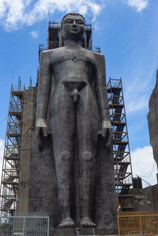 108 ft Jain Idol of Rishabhdev Bhagwan believed to be the first ...