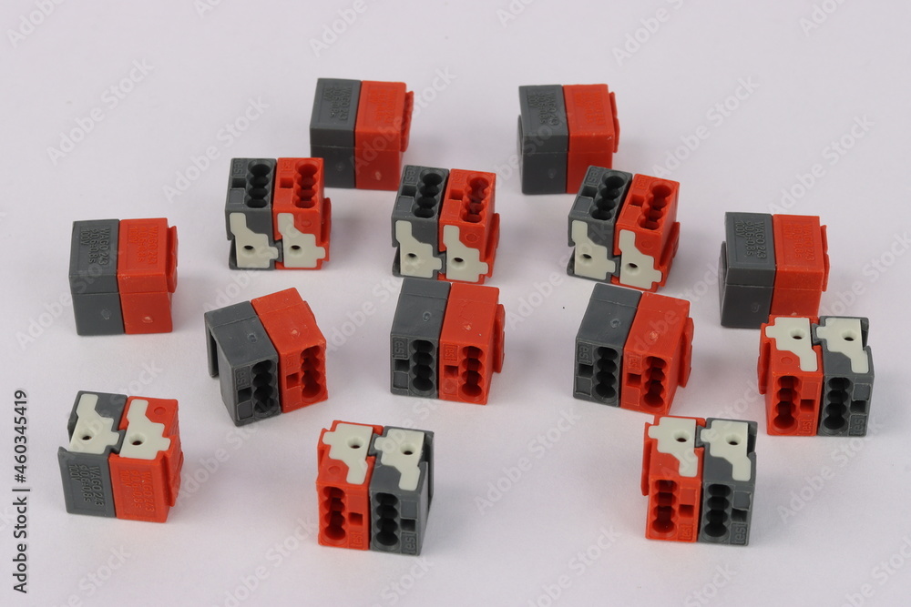 Connectors for connecting data bus wires in Smart home automation ...