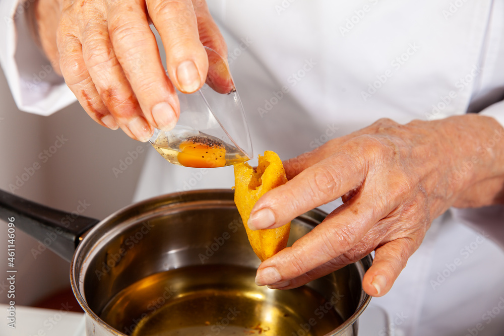 Preparation of the traditional dish from the Caribbean Coast in ...