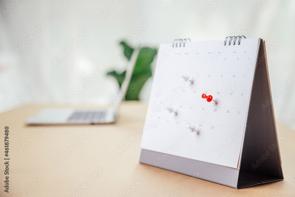 Calendar desk place on the table. Desktop Calender for Planner to plan ...